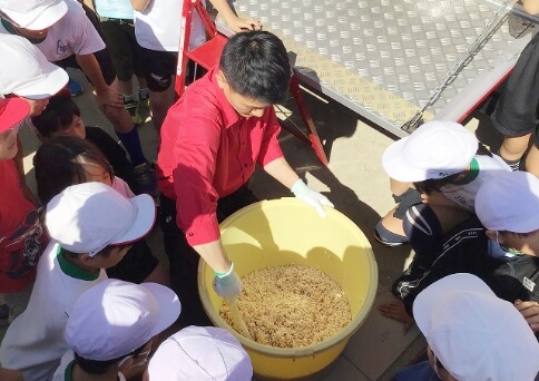ポン菓子出張実演